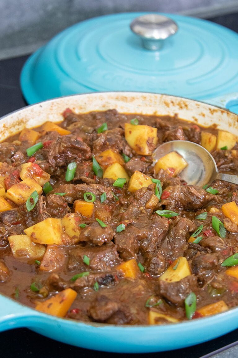 Stoofschotel van rundvlees met zuurgoed ⋆ SOULFOOD.nl