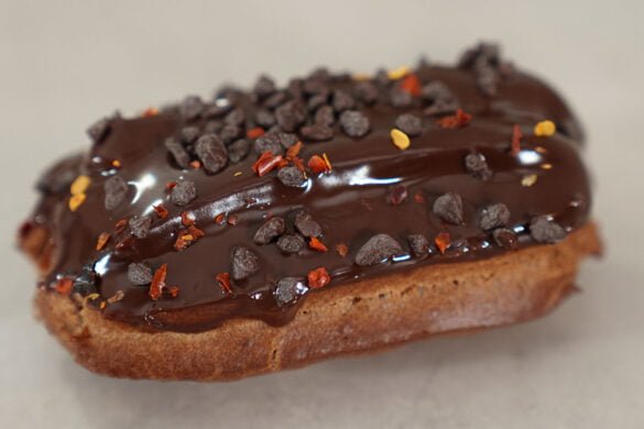 Triple Chocolate Eclairs ⋆ Spicy recept via SOULFOOD.nl